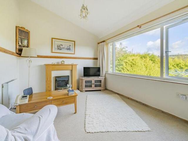 Bungalow With 2 Bedroom Teignmouth Devon DS86162738