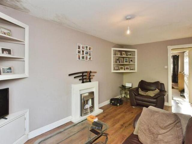 Bungalow With 2 Bedroom Furzton Buckinghamshire DS86349441