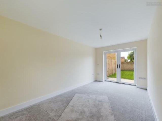 Bungalow With 2 Bedroom Peterborough Cambridgeshire DS87662647