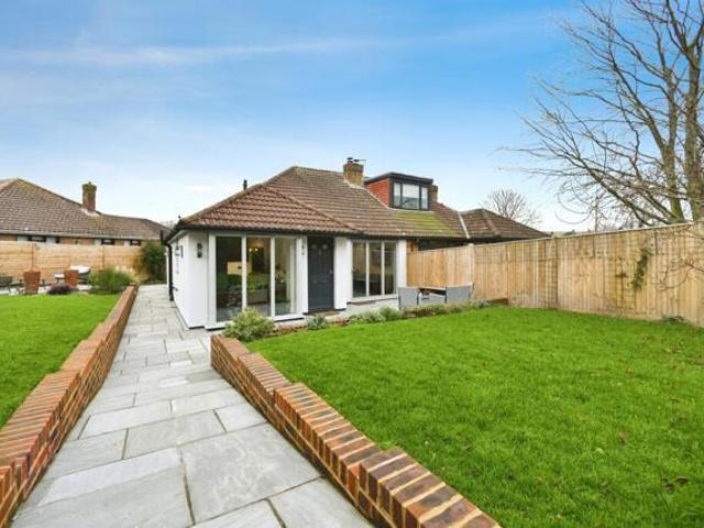 Bungalow With 2 Bedroom Rottingdean East Sussex DS87306810