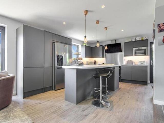 Bungalow With 3 Bedroom Barnstaple Devon DS85626104