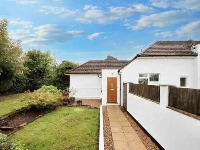 Bungalow With 3 Bedroom Londres Hertfordshire DS87131887