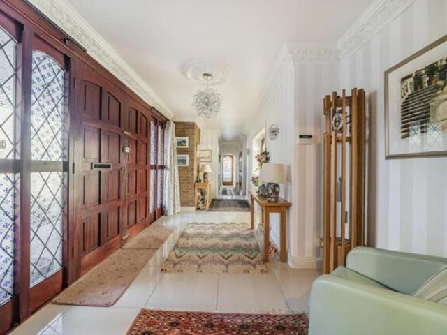 Bungalow With 4 Bedroom Derwen Fawr Derwen Fawr DS87734609