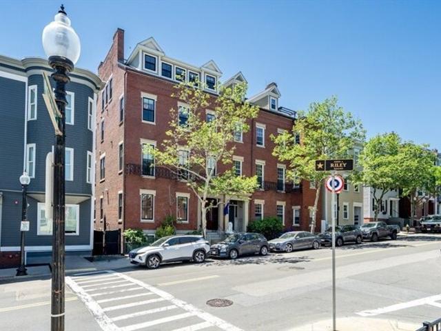 Bunker Hill St Apt,boston, Condo For Sale