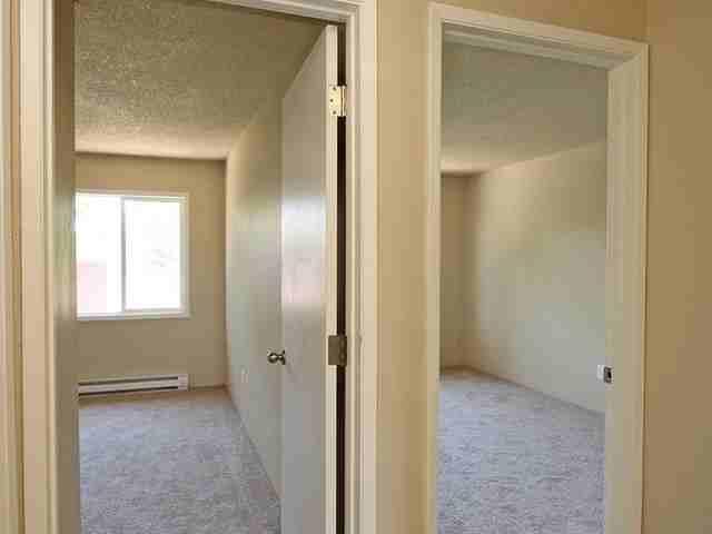 bunna03 3 Bedroom Apartment for Rent at 2652 2652 2658 SE 125th Ave, Portland, OR 97236 Pleasant Valley