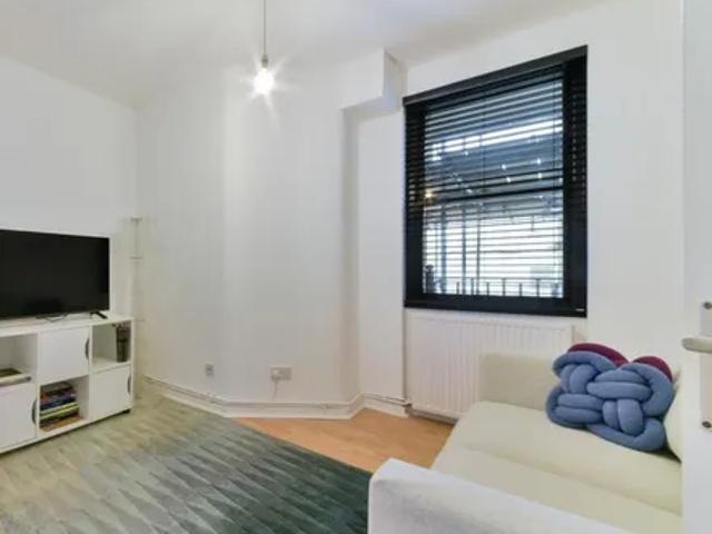 Bunsik, 62 Charing Cross Road, London, WC2H 0HR, United Kingdom | 1 bed apartment for rent #129398167 | Rentberry
