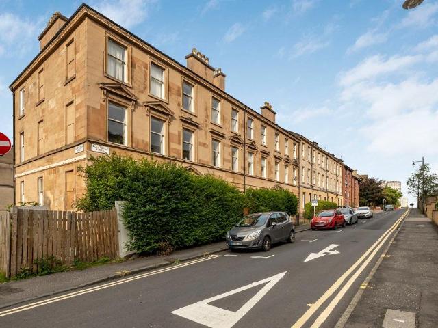 Buccleuch Street, Garnethill. 7 bed flat to rent £5,250 pcm £1,212 pw