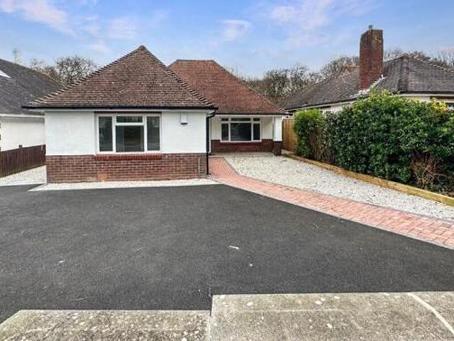 Buce Hayes Close, Highcliffe, 3 Bedroom Bungalow