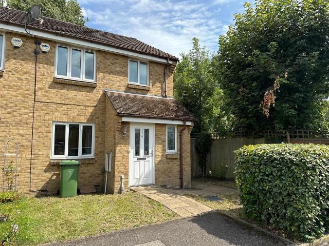 Buchan Close, Uxbridge, 5 bed end of terrace house to rent £2,910 pcm £672 pw