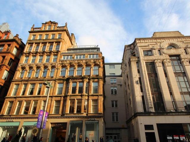 Buchanan Street, Glasgow G1 2 bed flat to rent £1,595 pcm £368 pw