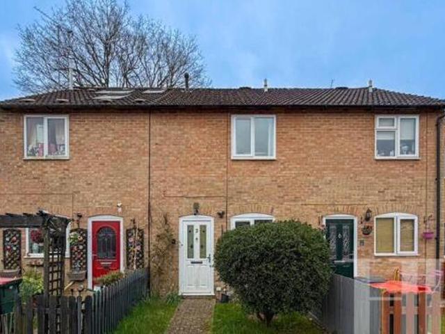 Buchans Lawn, Crawley, 2 Bedroom Terraced