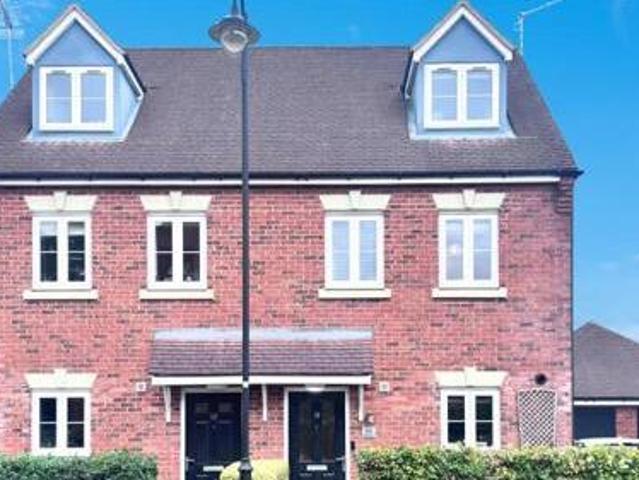 Buck Way, Broadbridge Heath, 3 Bedroom Semi detached