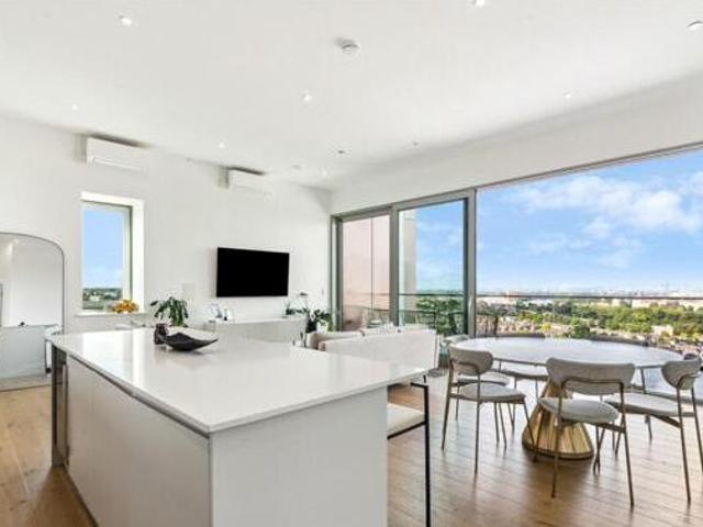 Buckhold Road, London, 3 Bedroom Penthouse