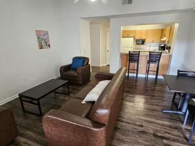 Buckhorn Court