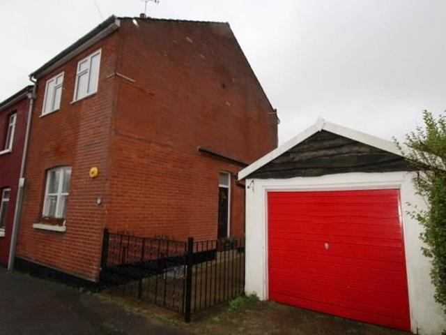 Buckhurst Avenue, Sevenoaks TN13, 2 bed end terrace house to rent, £1,950 pcm | PrimeLocation