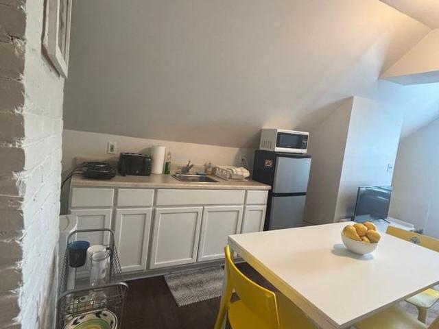 Buckingham11710 2 Bedroom Apartment for Rent at 11710 Buckingham Ave, Cleveland, OH 44120 Buckeye Shaker