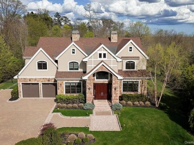 Buckingham Ct, Muttontown, Home For Sale