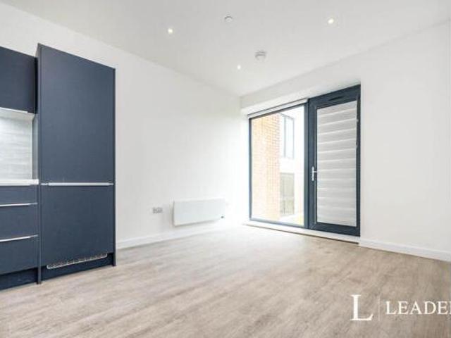 Buckingham Court, Silbury Boulevard, 1 Bedroom Apartment