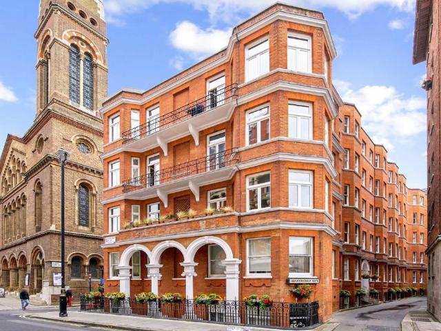 Buckingham Gate, London SW1E 1 bed flat to rent £2,999 pcm £692 pw