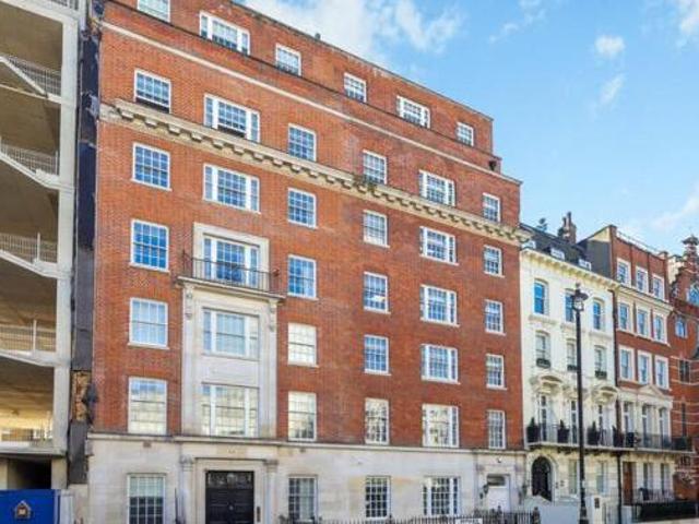 Buckingham Gate, London, 3 Bedroom Apartment