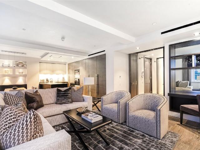Buckingham Gate, St. James's Park, Westminster, London SW1E, 2 bed flat to rent, £6,500 pcm | PrimeLocation