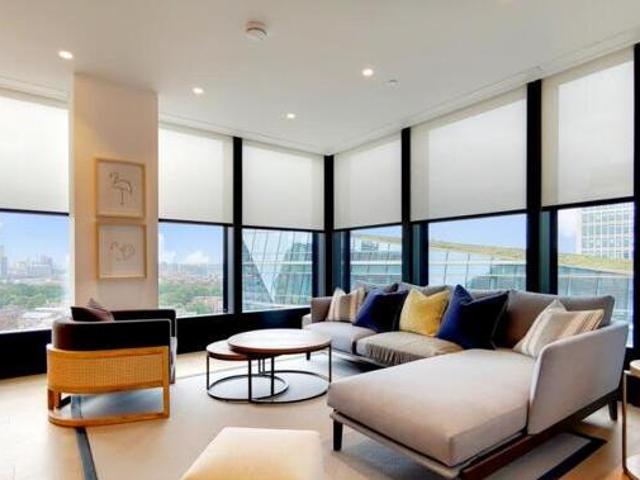 Buckingham Gate, Westminster, 3 Bedroom Apartment
