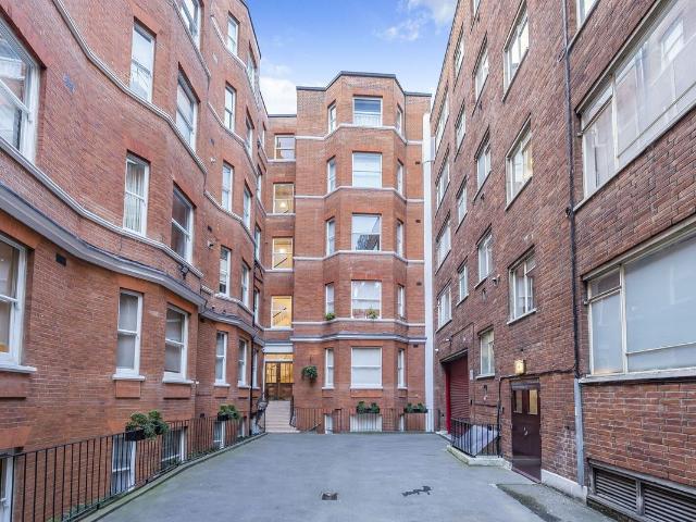 Buckingham Gate, Victoria, London SW1E, 2 bed flat to rent, £3,900 pcm | PrimeLocation