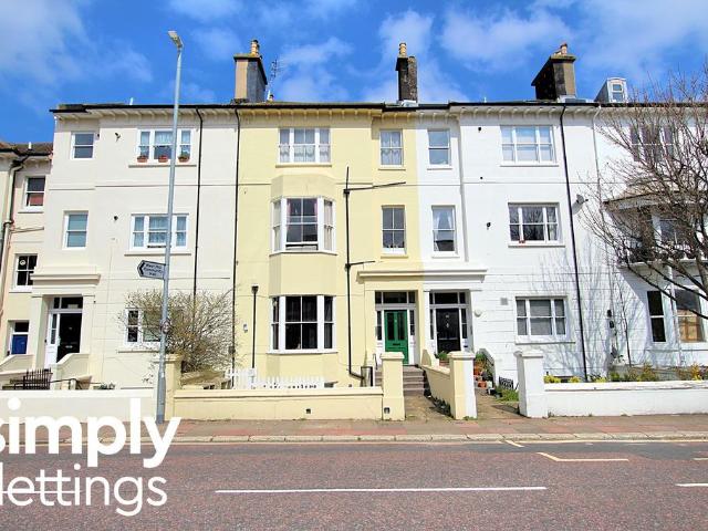 Buckingham Place, Brighton BN1, Studio to rent, £995 pcm | PrimeLocation