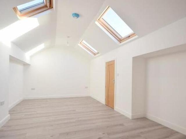 Buckingham Road, Cheadle Hulme, 1 Bedroom Apartment
