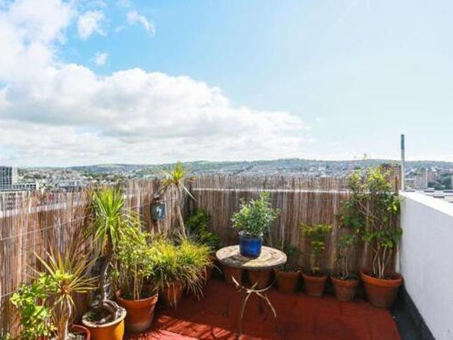 Buckingham Road, Brighton, 2 Bedroom Flat