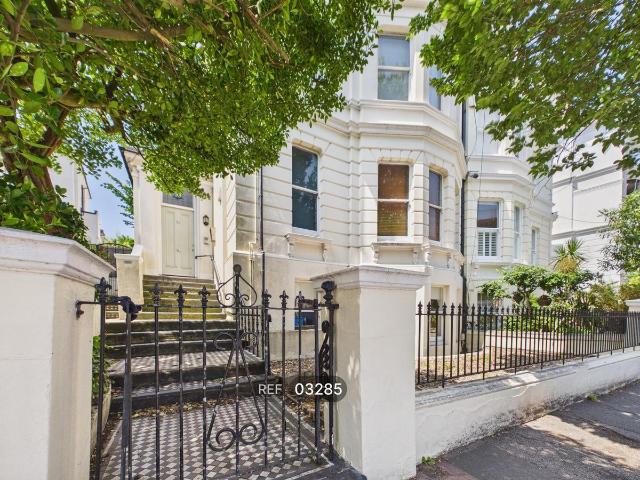 Buckingham Road, Brighton BN1, 2 bed flat to rent, £1,995 pcm | PrimeLocation