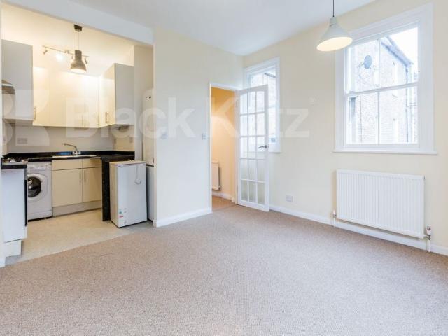 Buckingham Road, De Beauvoir Town N1, 2 bed flat to rent, £2,427 pcm | PrimeLocation