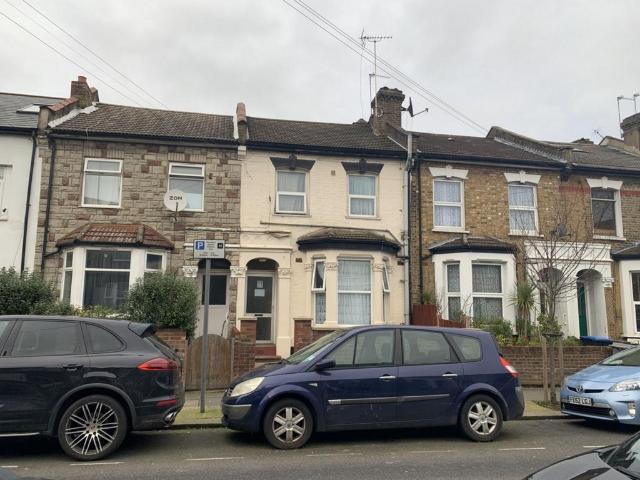 Buckingham Road, Harlesden, NW10 Studio to rent £1,248 pcm £288 pw