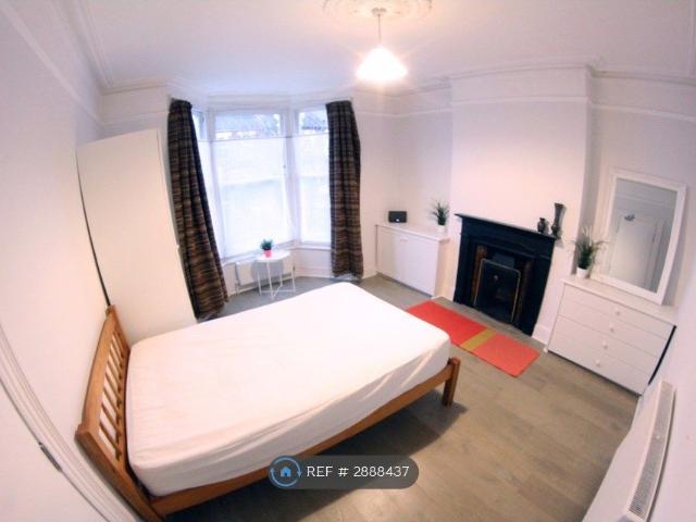 Buckingham Road, London NW10, Room to rent, £965 pcm | PrimeLocation