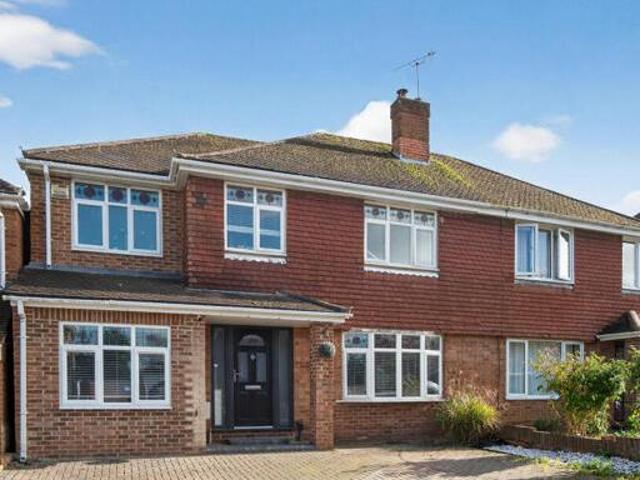 Buckingham Road Lawn, Swindon, 4 Bedroom Semi detached
