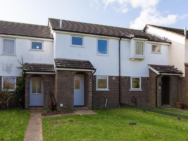 Buckingham Walk, New Milton 2 bed terraced house to rent £1,325 pcm £306 pw