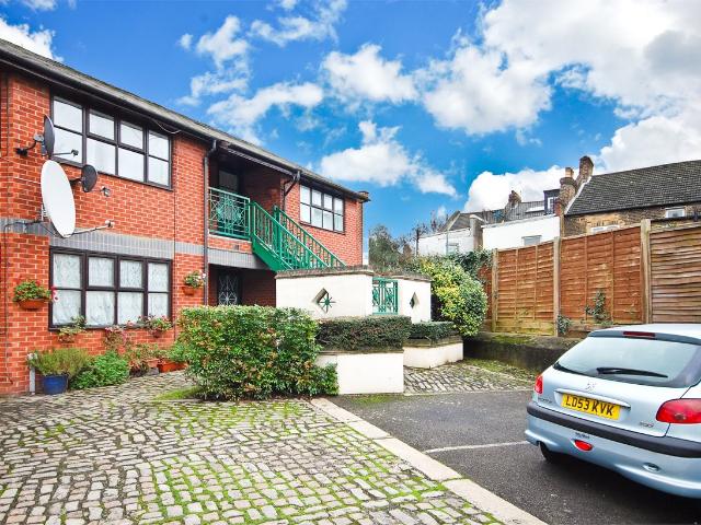 Buckingham Yard, 81A Buckingham Road, London NW10, Room to rent, £1,450 pcm | PrimeLocation