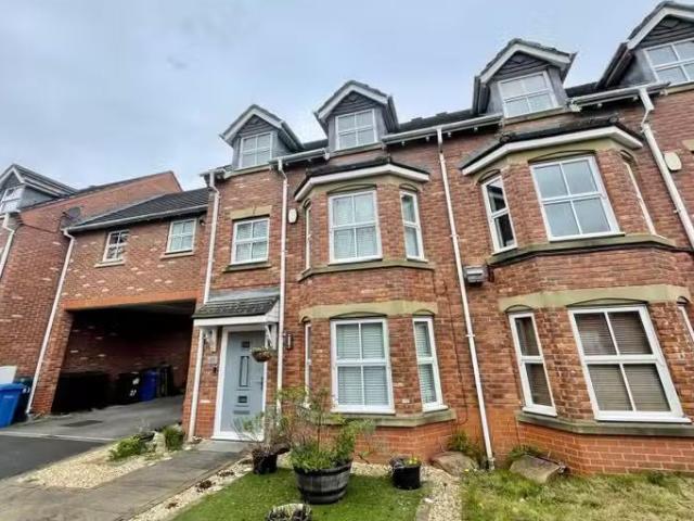 Bucklow Gardens, Lymm, 4 bedroom, Semi Detached