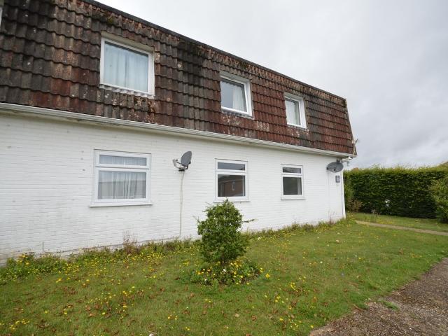 Buckland View, Lower Buckland Road, Lymington, Hampshire SO41, 2 bed flat to rent, £1,250 pcm | PrimeLocation