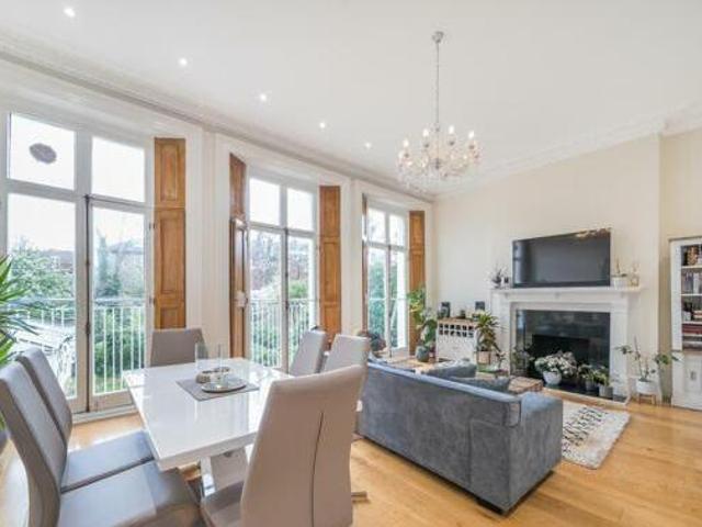 Buckland Crescent, Belsize Park, 2 Bedroom Flat
