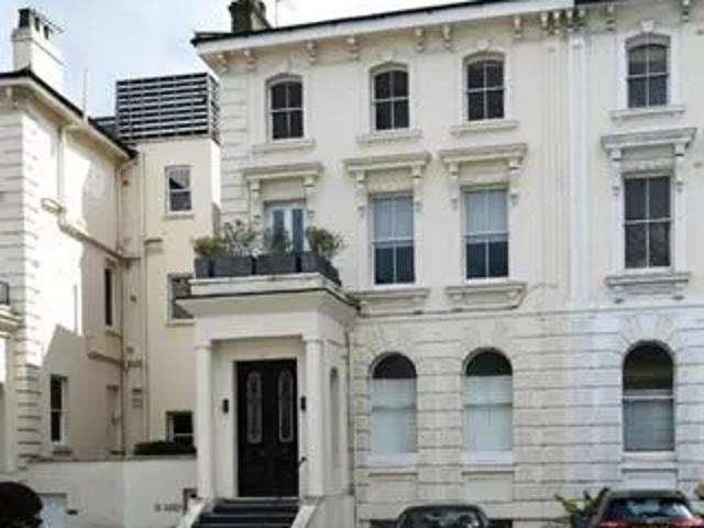 Buckland Crescent, London, London, Nw3 | 2 bed apartment for rent #167429691 | Rentberry