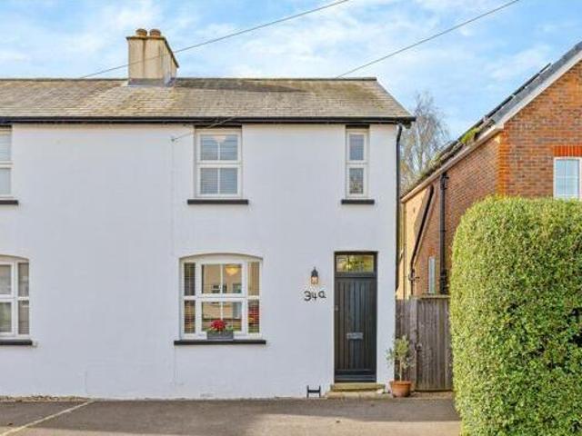 Buckland Road, Lower Kingswood, 2 Bedroom Semi detached