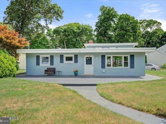 Buckley Ln, Bayville, Home For Sale