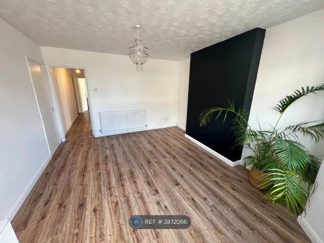Buckle Street, Peterborough PE1, 2 bed flat to rent, £875 pcm | PrimeLocation