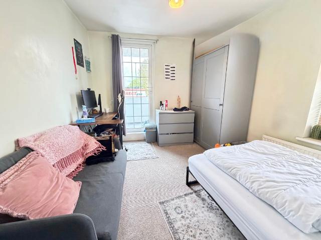 Buckmaster House, Holloway Road, London N7, 2 bed flat to rent, £2,850 pcm | PrimeLocation