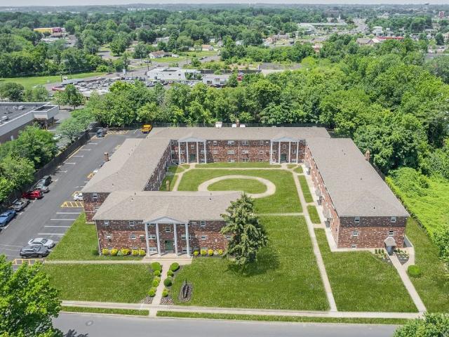 Bucks Crossings 2 Bedroom Apartment for Rent at 3110 Knights Rd, Bensalem, PA 19020