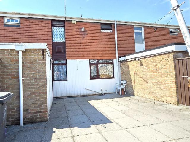 Bucksburn Walk, Leicester LE4, 3 bed terraced house to rent, £1,300 pcm | PrimeLocation