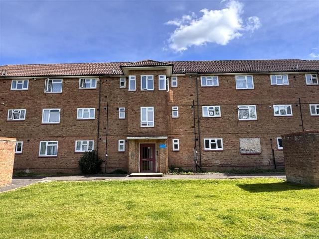 Buckton Road, Borehamwood WD6, 1 bed flat to rent, £1,150 pcm | PrimeLocation