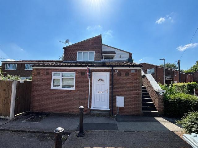 Budworth Walk, Wilmslow SK9, 1 bed flat to rent, £1,000 pcm | PrimeLocation