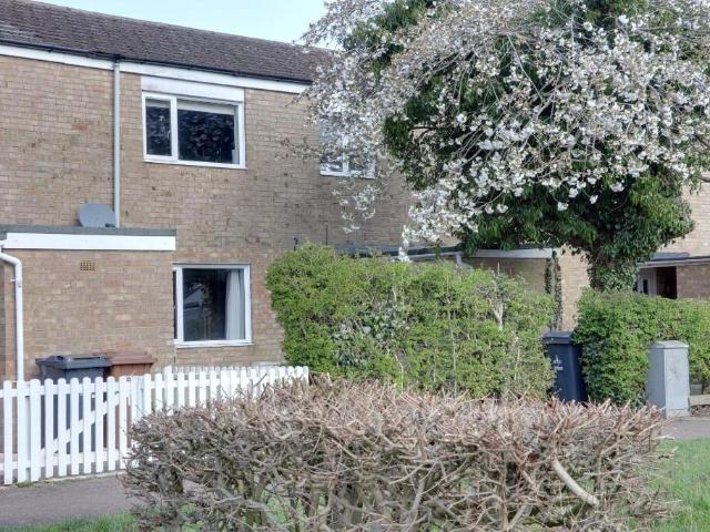 Bude Crescent, Stevenage SG1 3 bed terraced house to rent £1,695 pcm £391 pw